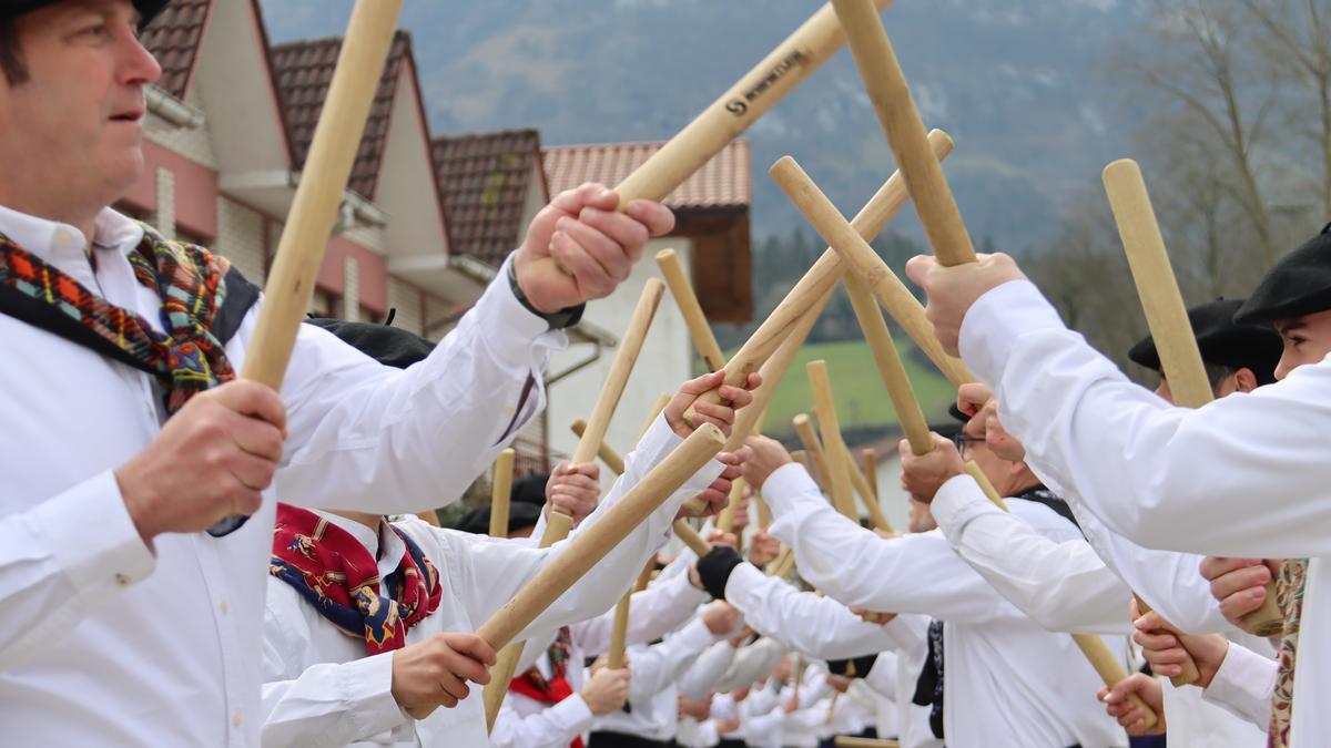 Makil hotsek iragarriko dituzte inauteriak Txindoki magalean ...