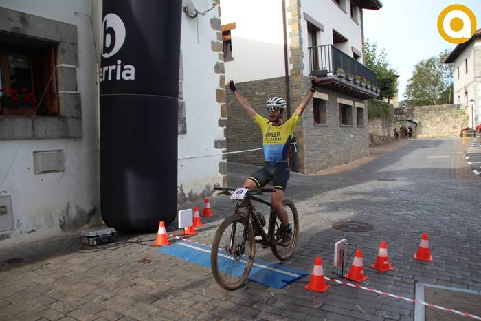 Josu Urrestarazu eta Maddi Olaetxea izan dira irabazleak - Asteasu - Tolosaldeko ataria